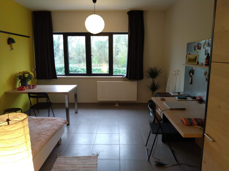 Studio in Gent te huur: Sint-Denijslaan, Stationsbuurt Zuid - Studio'sGent